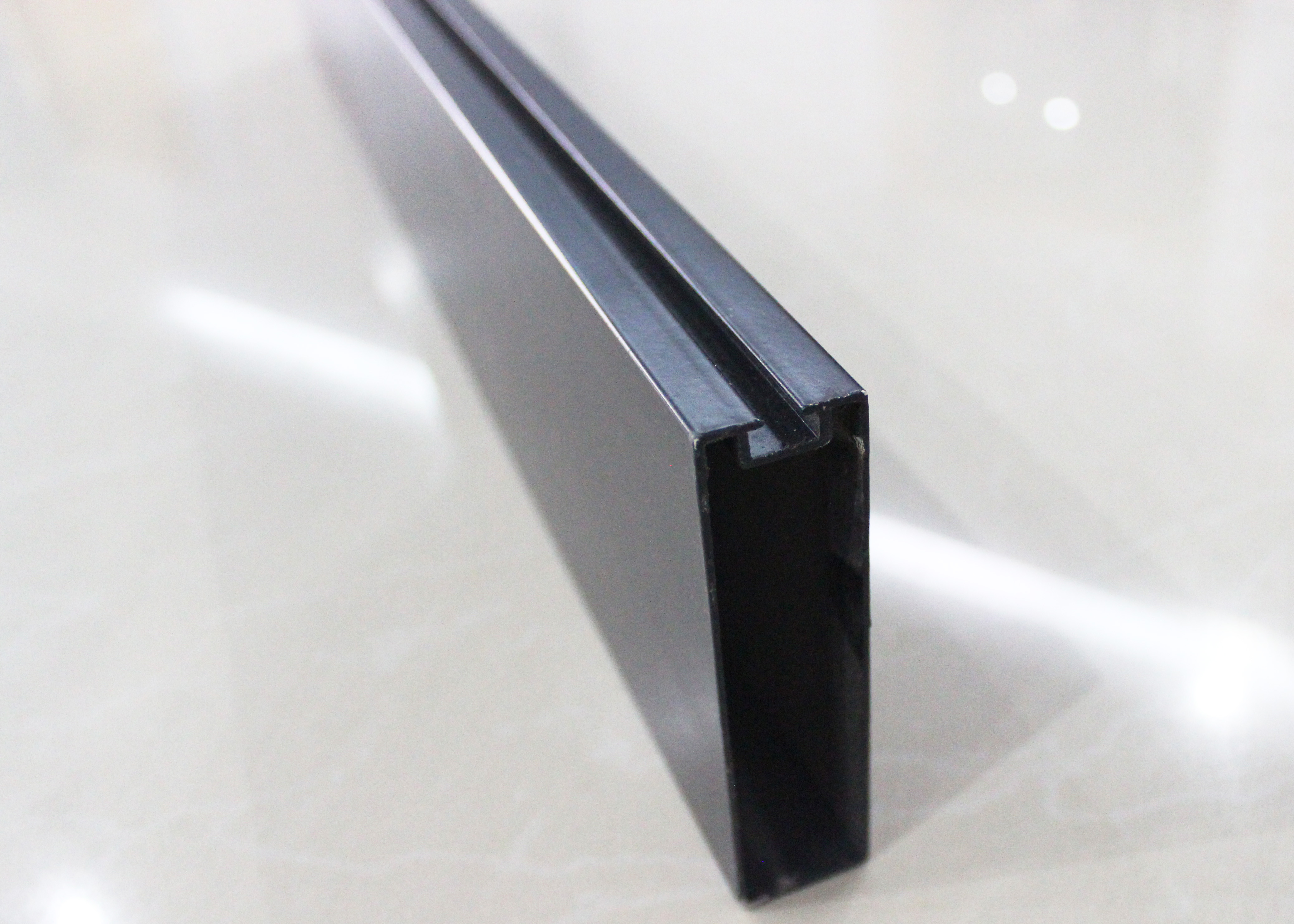 Rectangle Strip Linear White Metal Ceiling Tile For Airport , T30mm x 70mm