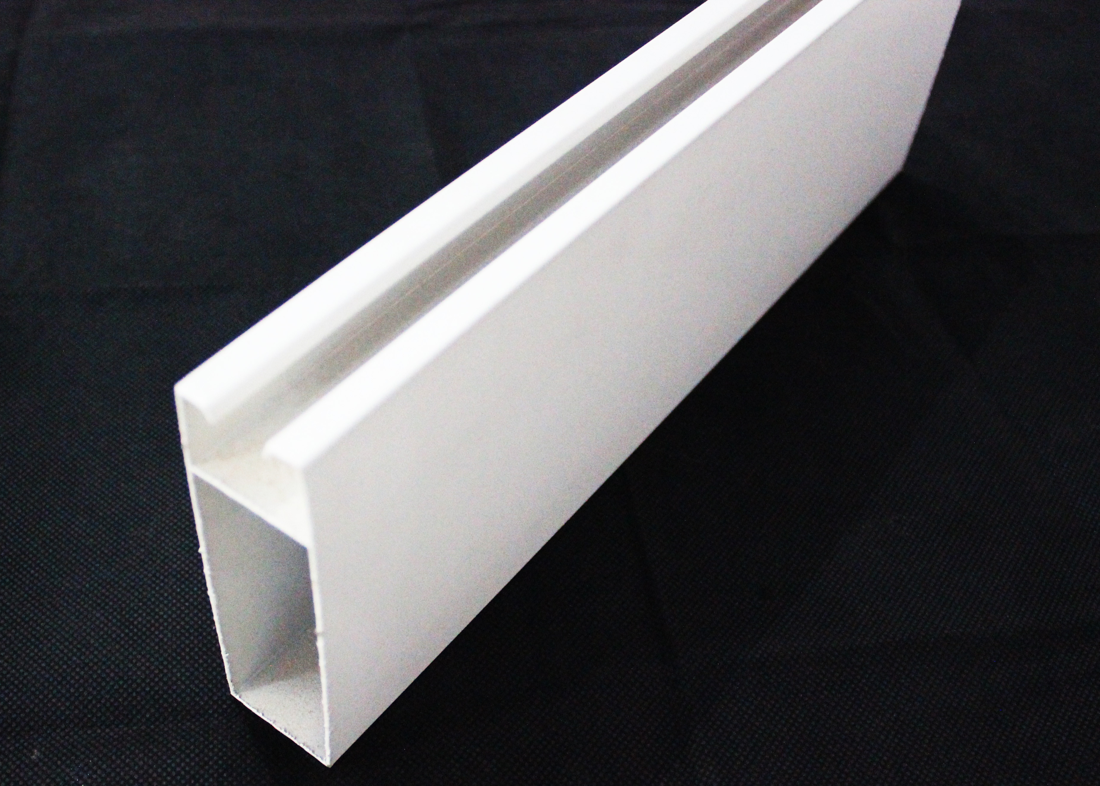 Lightweight Aluminium Baffle Strip Ceiling Acoustic G shaped Drop ...